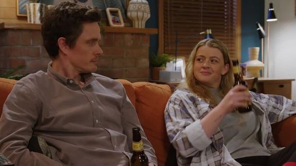 Neighbours: A New Chapter - S40 - Aflevering 41 online kijken