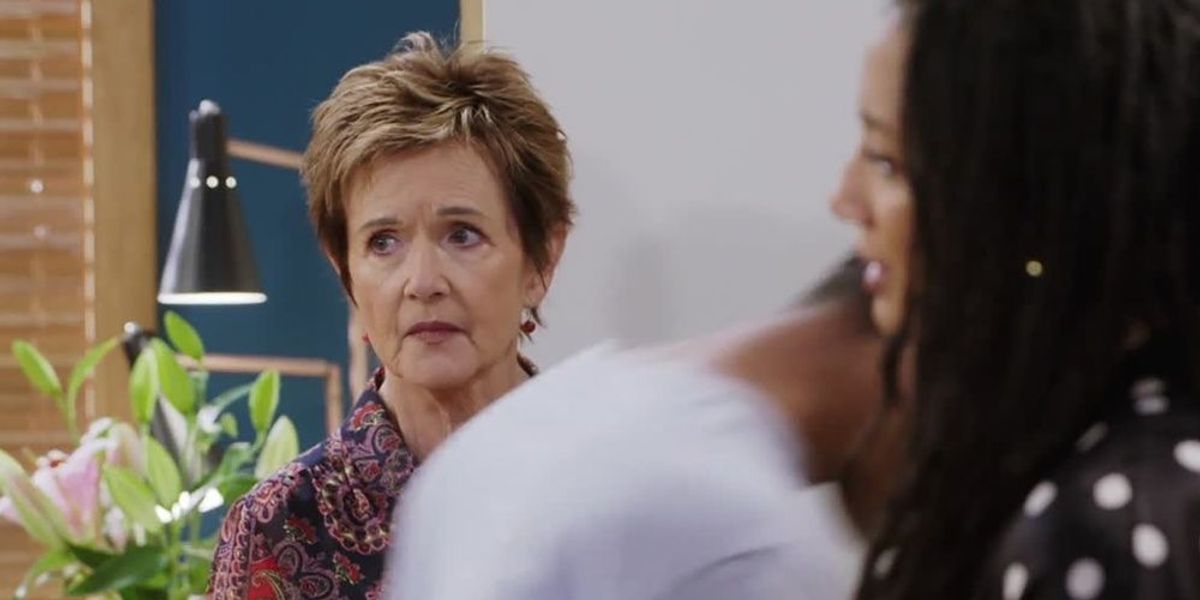 Neighbours: A New Chapter - S39 - Aflevering 184 online kijken