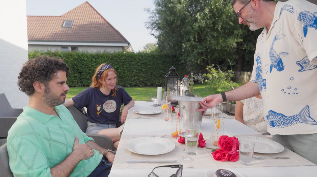 Witte wijn met een twist, droogijs uit het labo van Steven zorgt voor ...